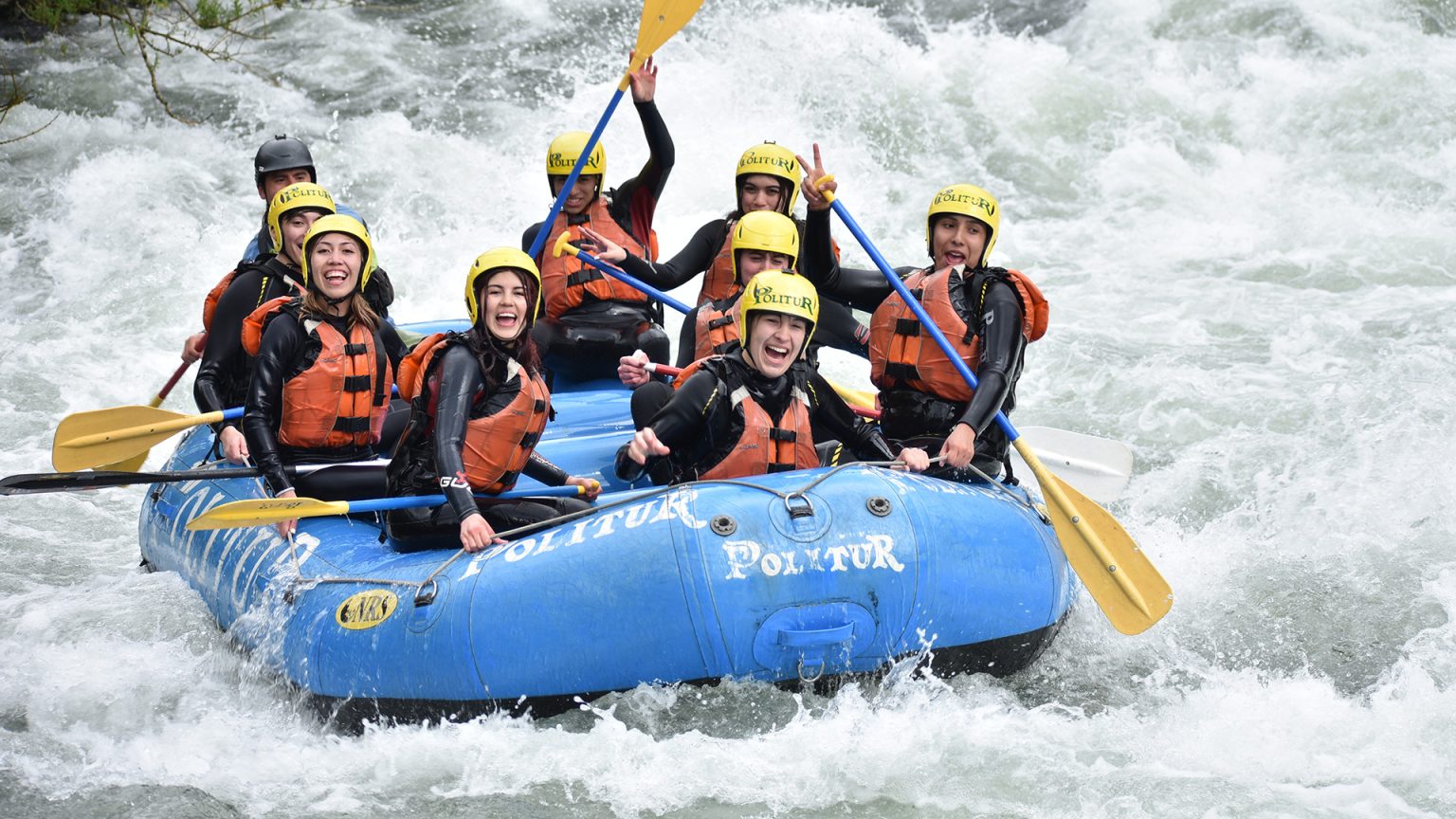 Rafting en Pucón | Turismo Politur | Politur Travel & Adventure